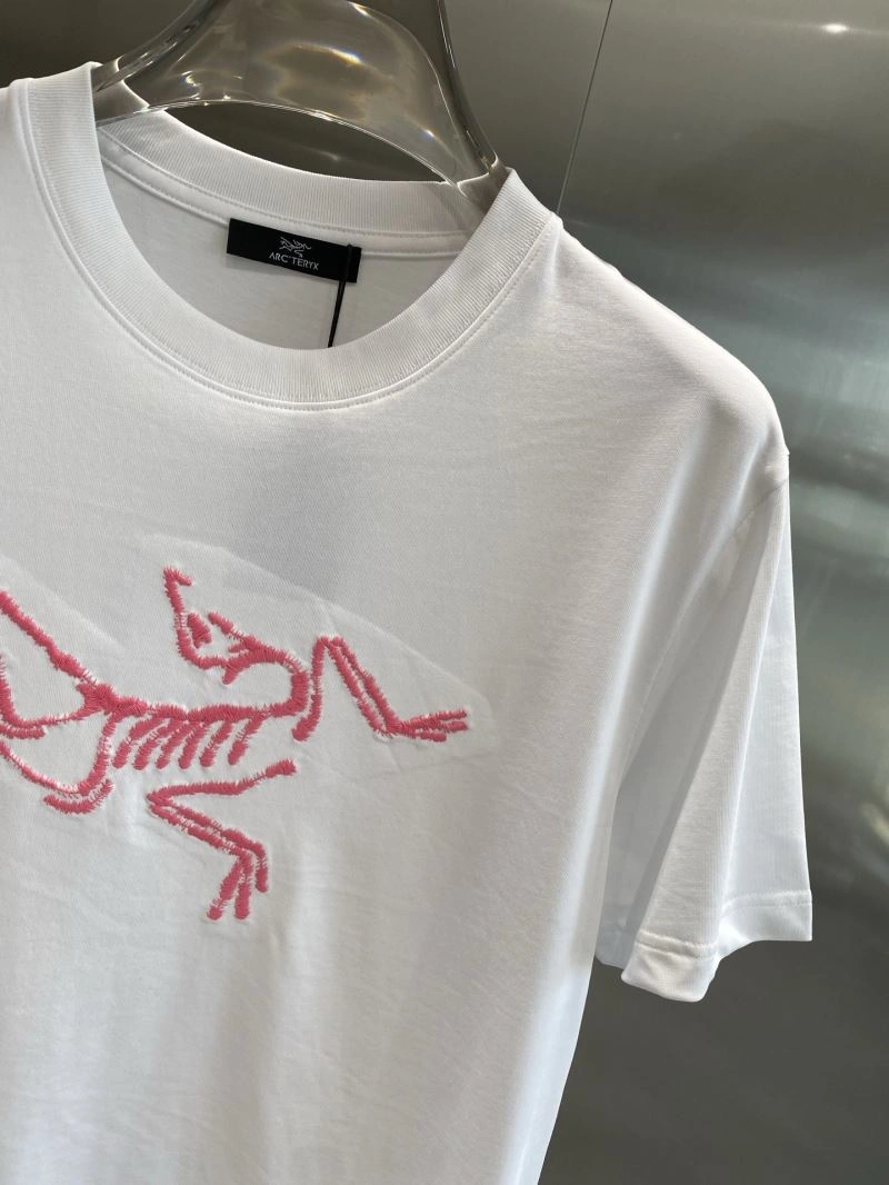 Top mirror Arcteryx T-Shirts