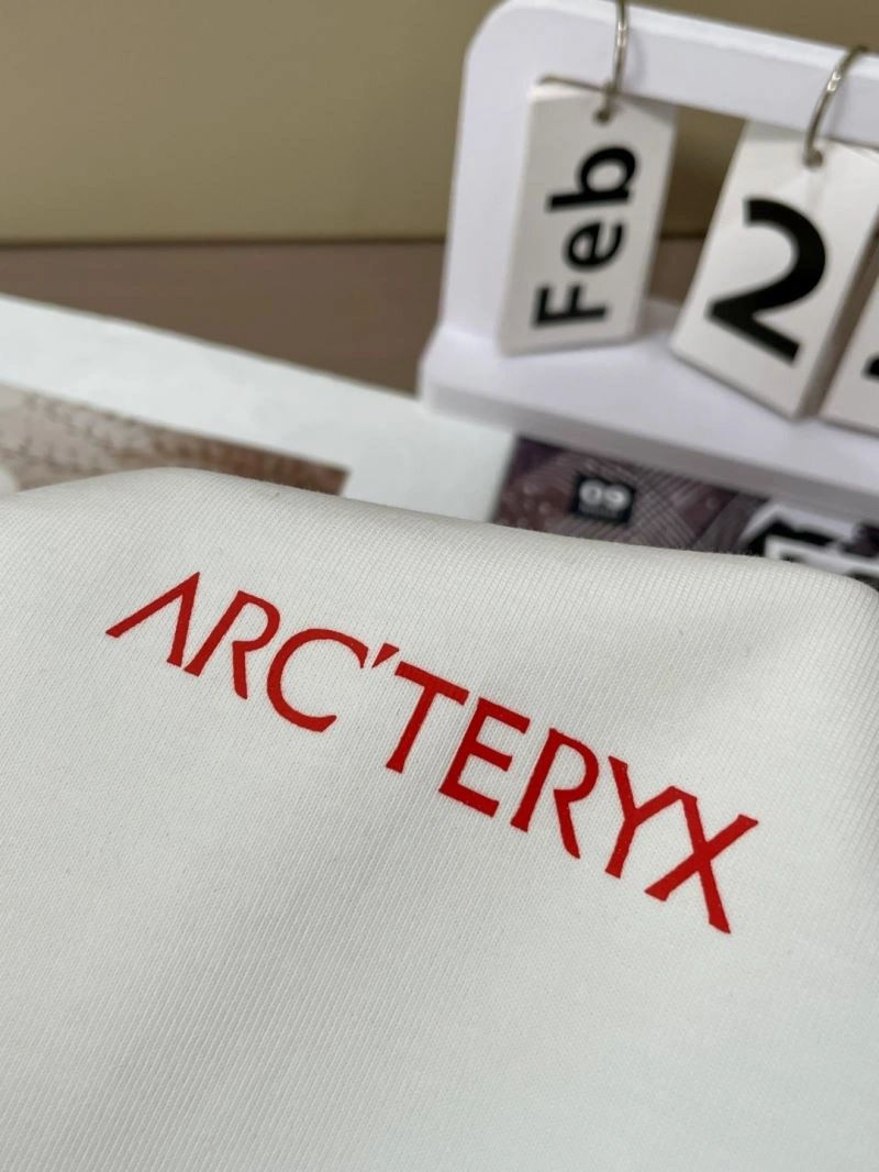 Bargain Arcteryx T-Shirts