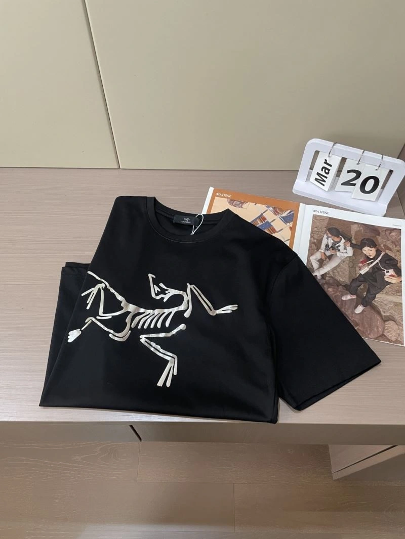 Brand-authenticated Arcteryx T-Shirts
