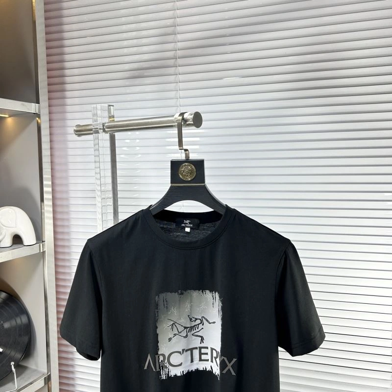 Brand-authenticated Arcteryx T-Shirts