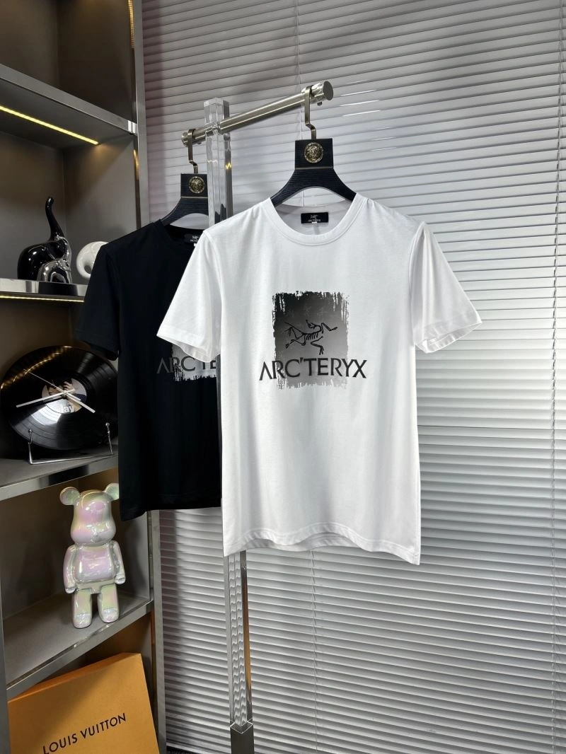 Brand-authenticated Arcteryx T-Shirts