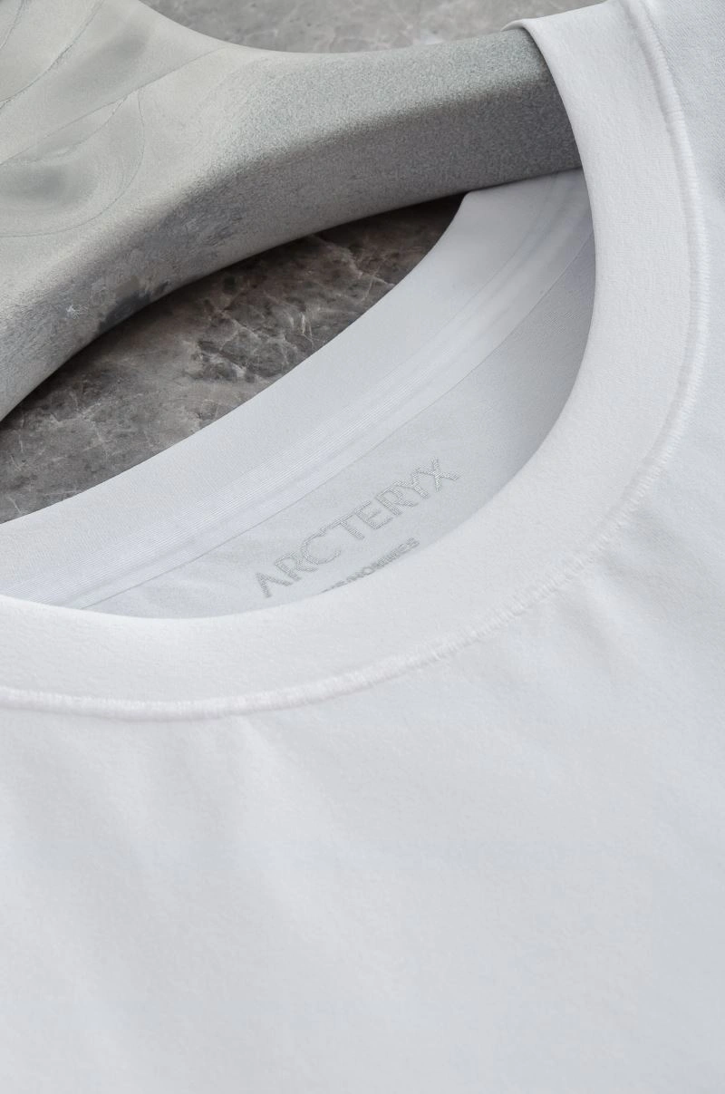 Exact replica Arcteryx T-Shirts
