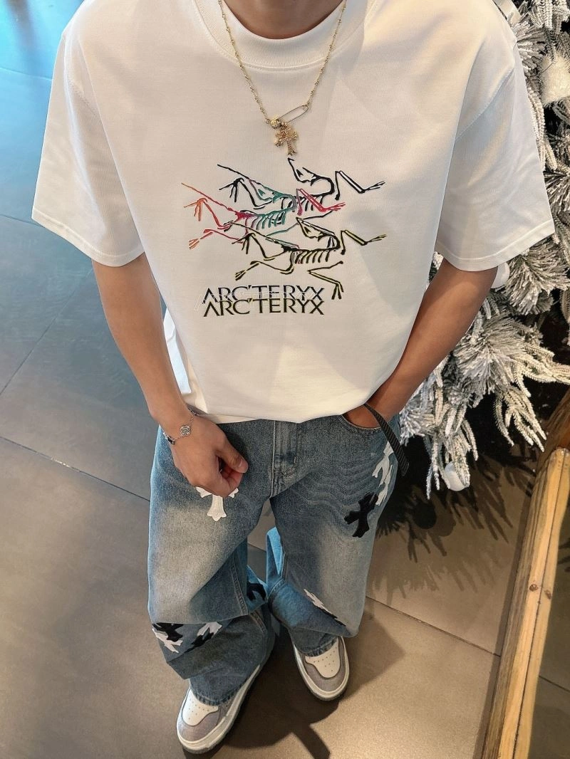 Brand-authenticated Arcteryx T-Shirts