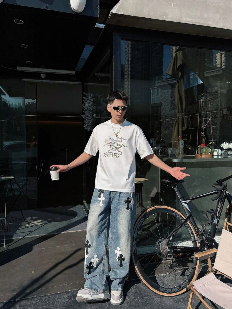 Brand-authenticated Arcteryx T-Shirts