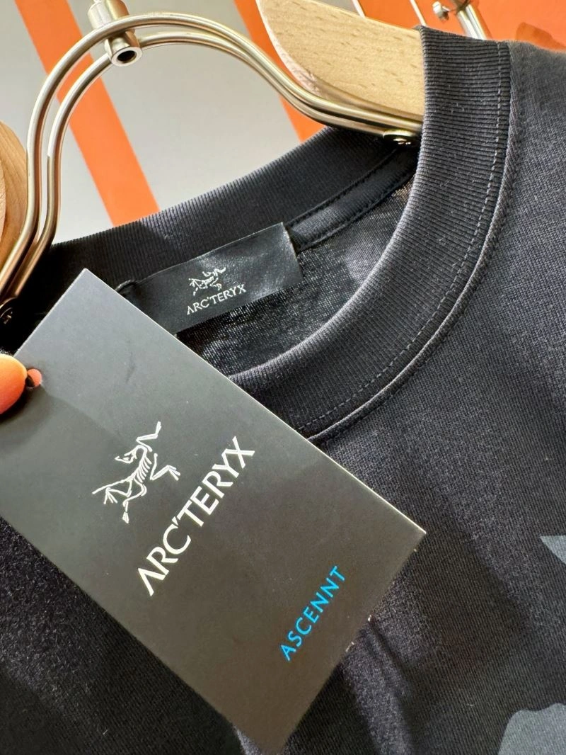Bargain Arcteryx T-Shirts