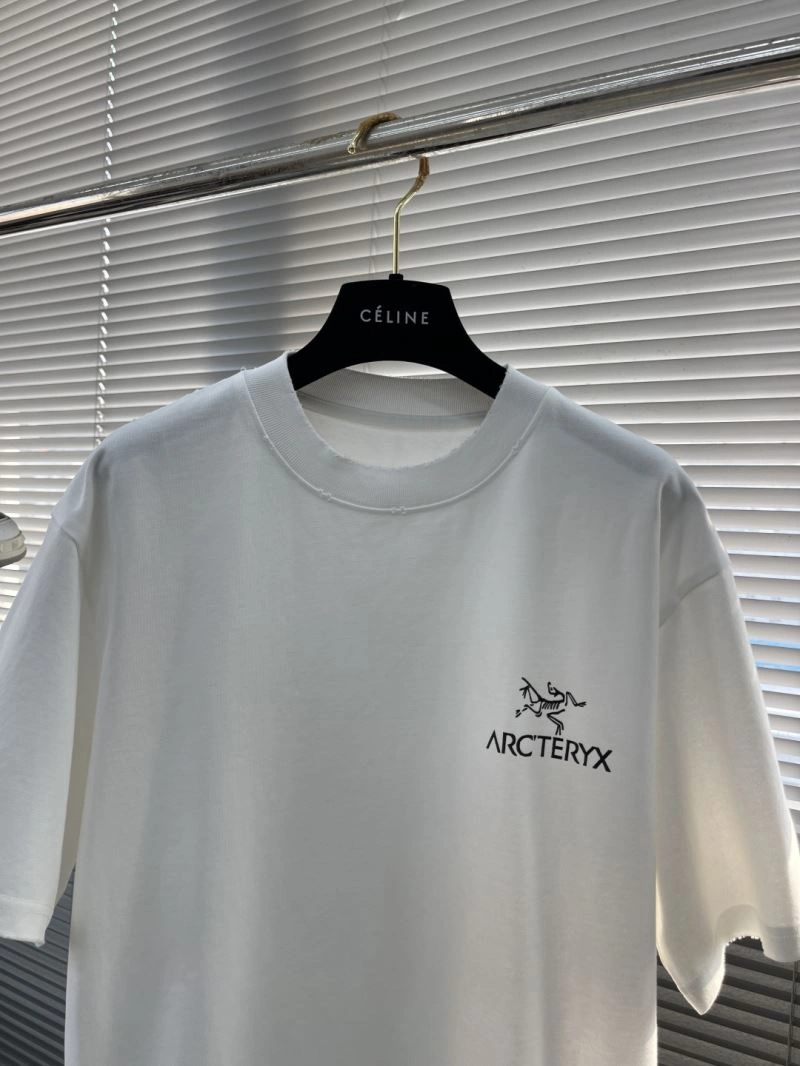 Top mirror Arcteryx T-Shirts