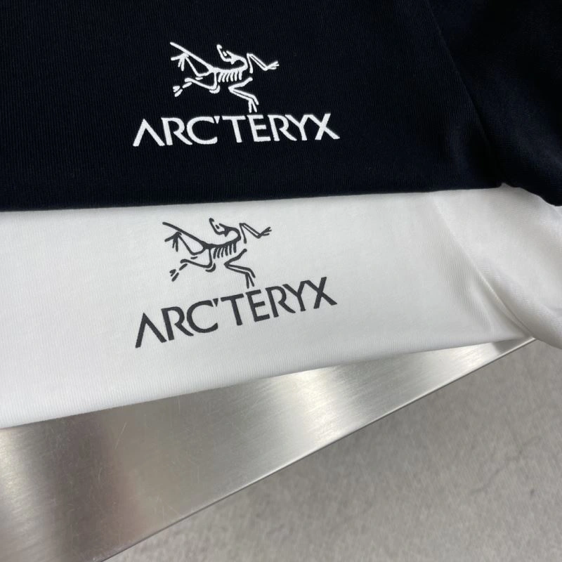 Top mirror Arcteryx T-Shirts