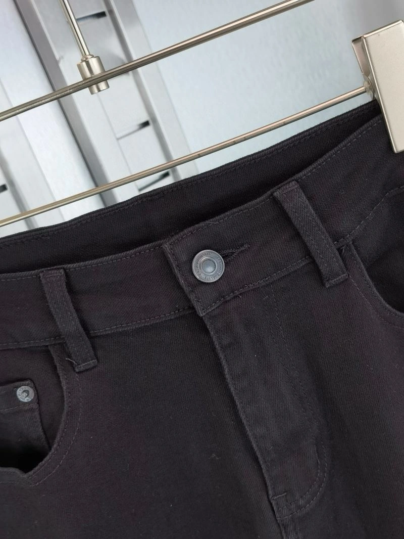 Low-cost Armani Jeans