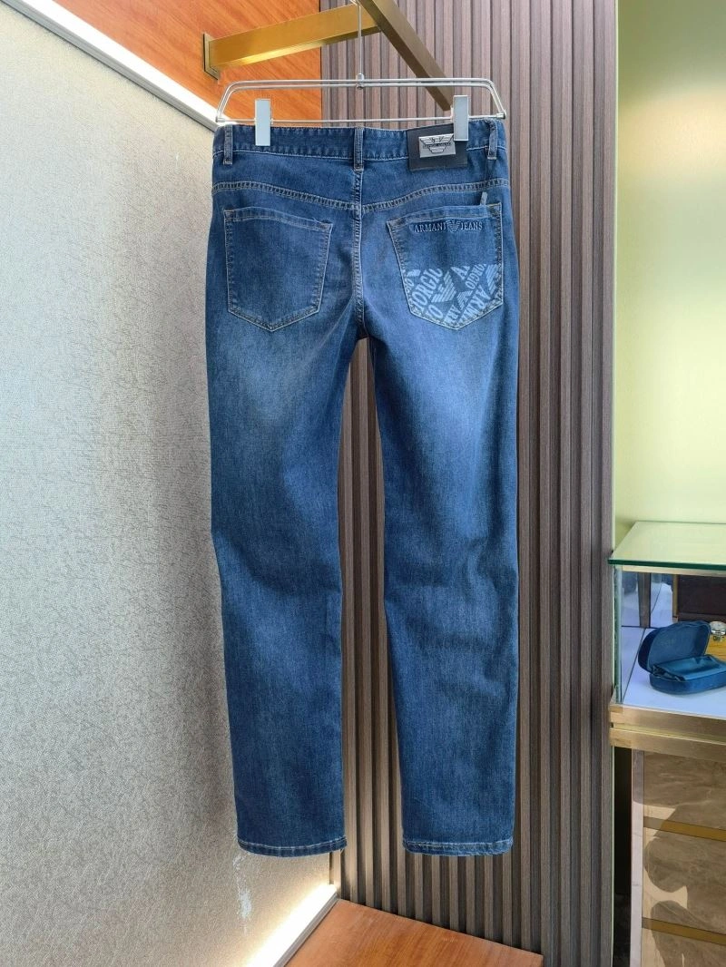 Top match Armani Jeans