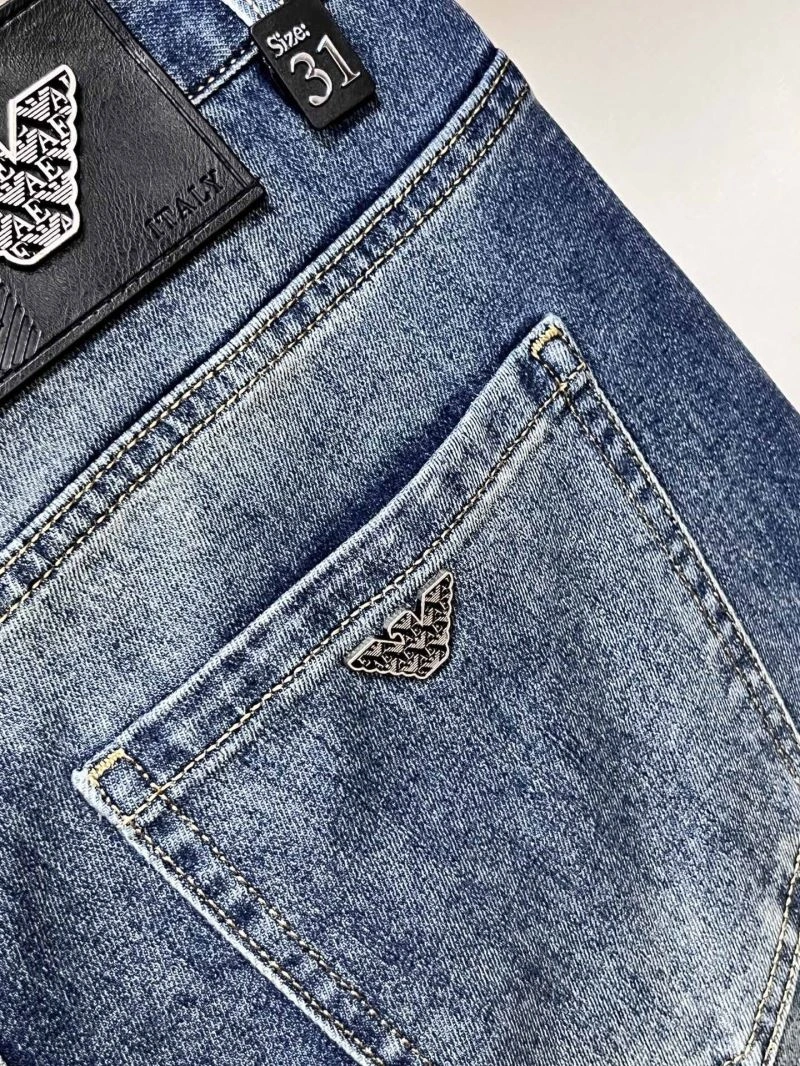 Top match Armani Jeans