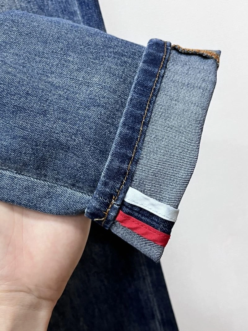 Top match Armani Jeans