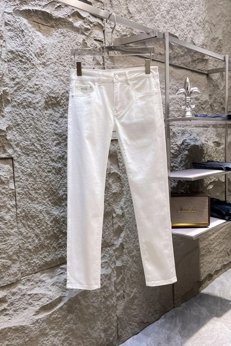 Low-cost Armani Jeans