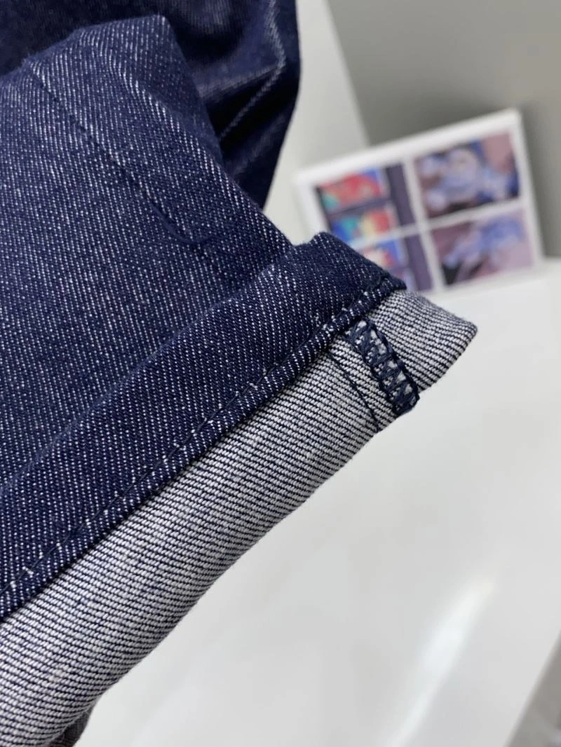 Low-cost Armani Jeans