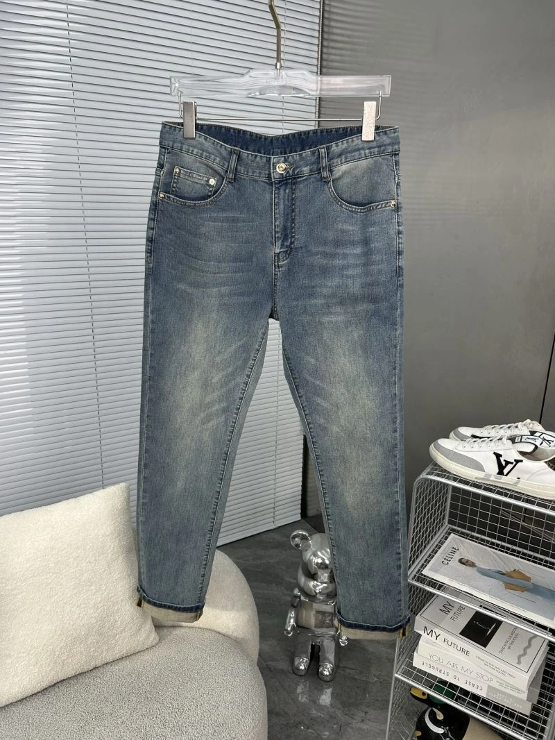 Accurate model Armani Jeans