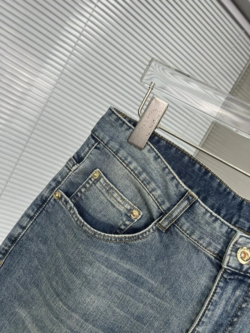 Accurate model Armani Jeans