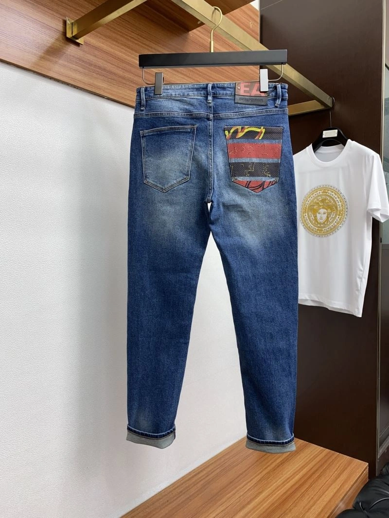 Top match Armani Jeans