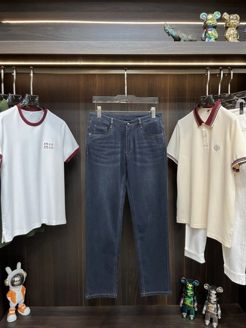 Top match Armani Jeans