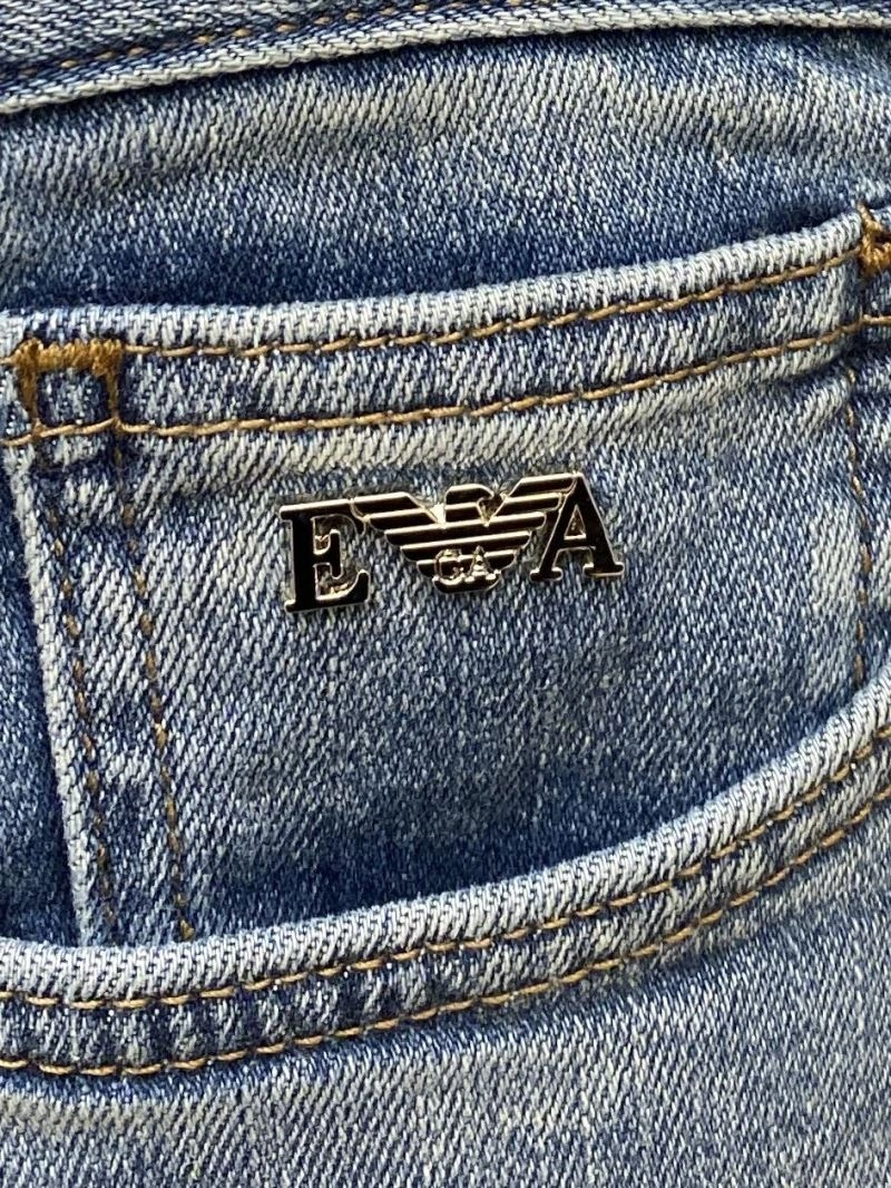 Top match Armani Jeans
