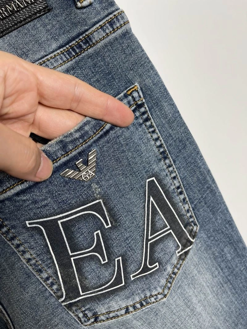 Top match Armani Jeans