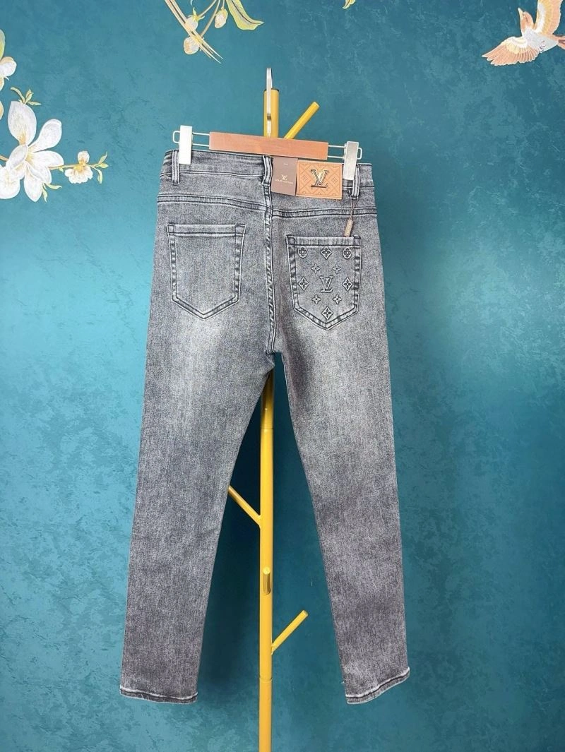 Inexpensive Armani Jeans