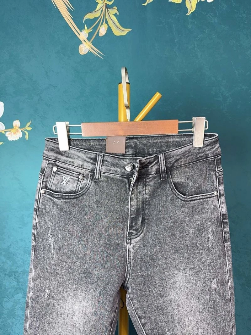 Inexpensive Armani Jeans