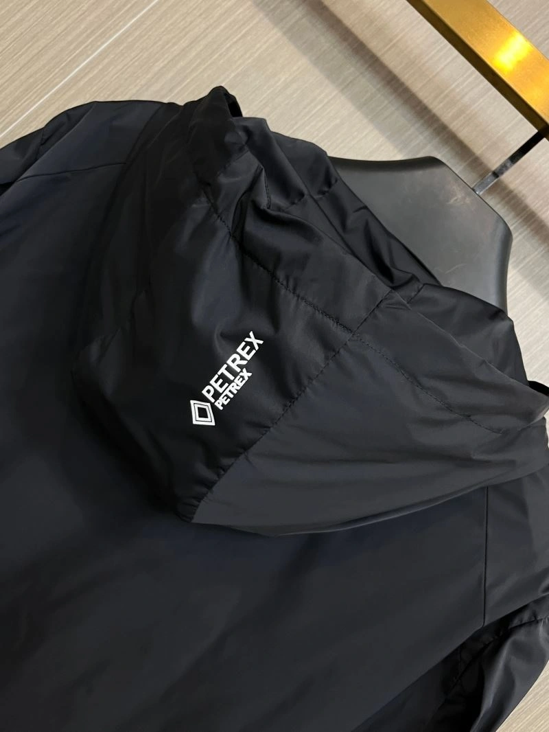 Low-cost Armani Outwear