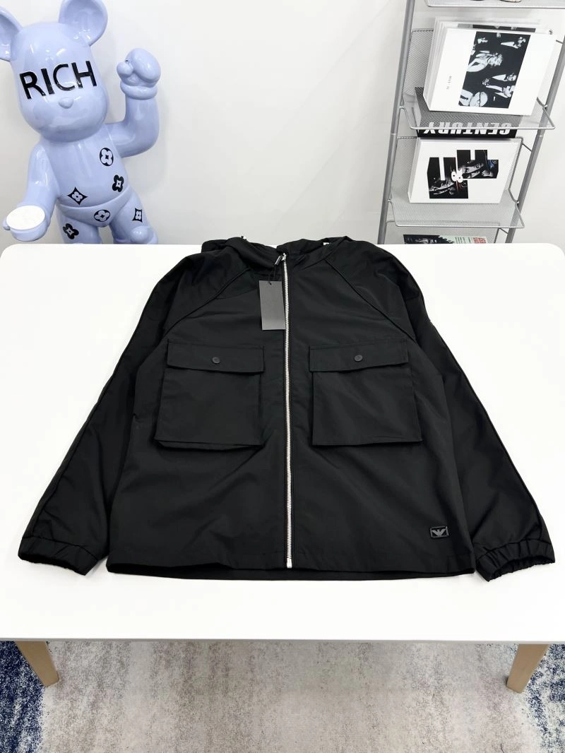 Top match Armani Outwear