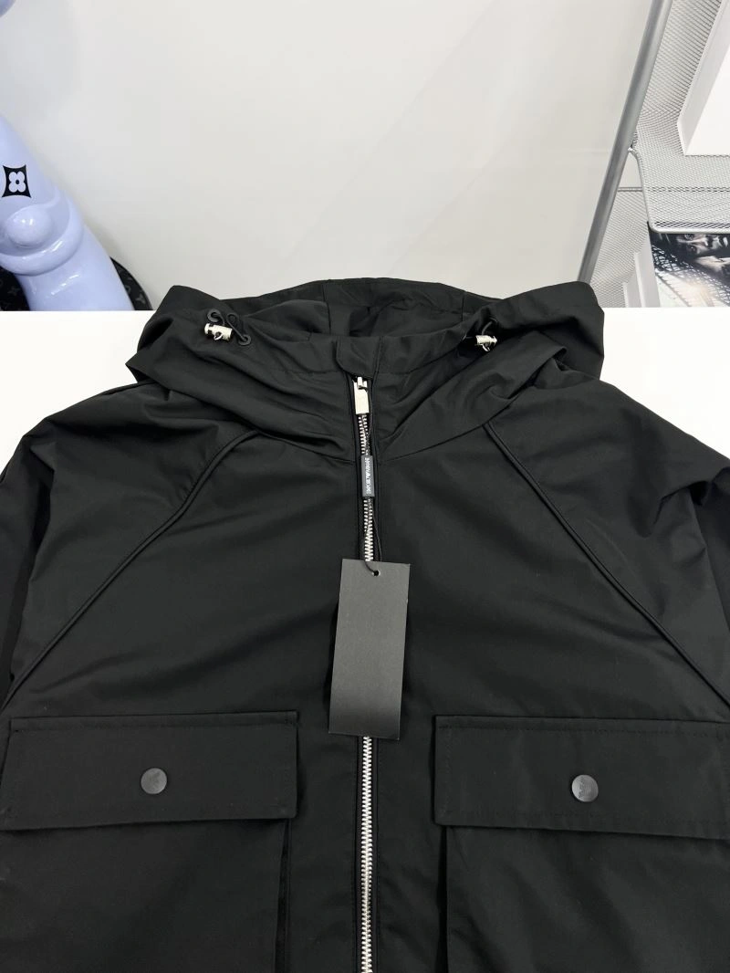 Top match Armani Outwear