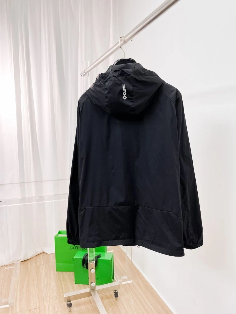 Top match Armani Outwear