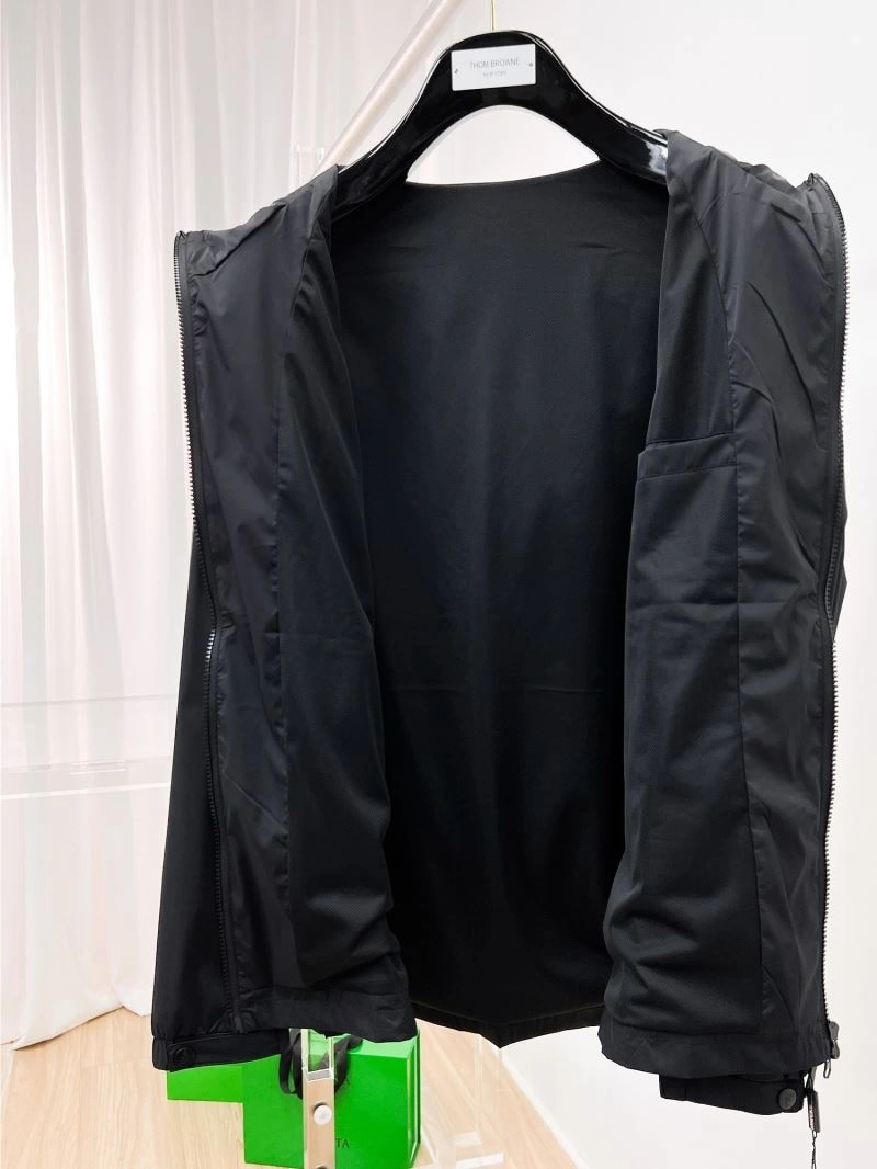 Top match Armani Outwear