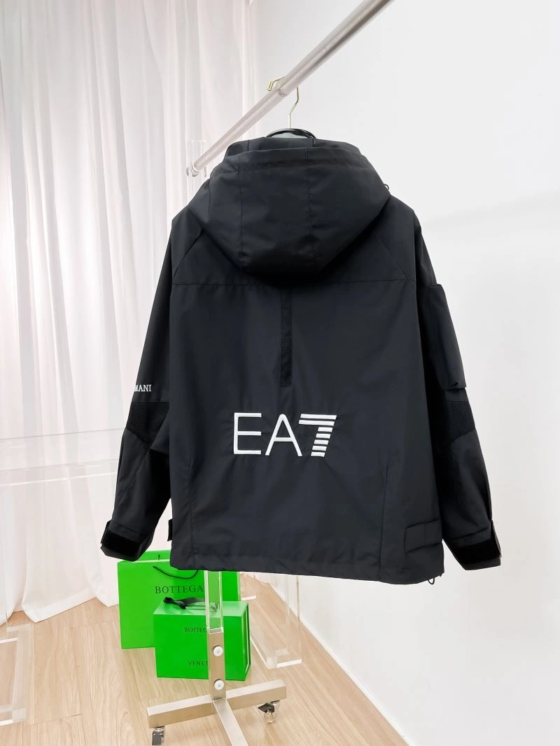 Top mirror Armani Outwear