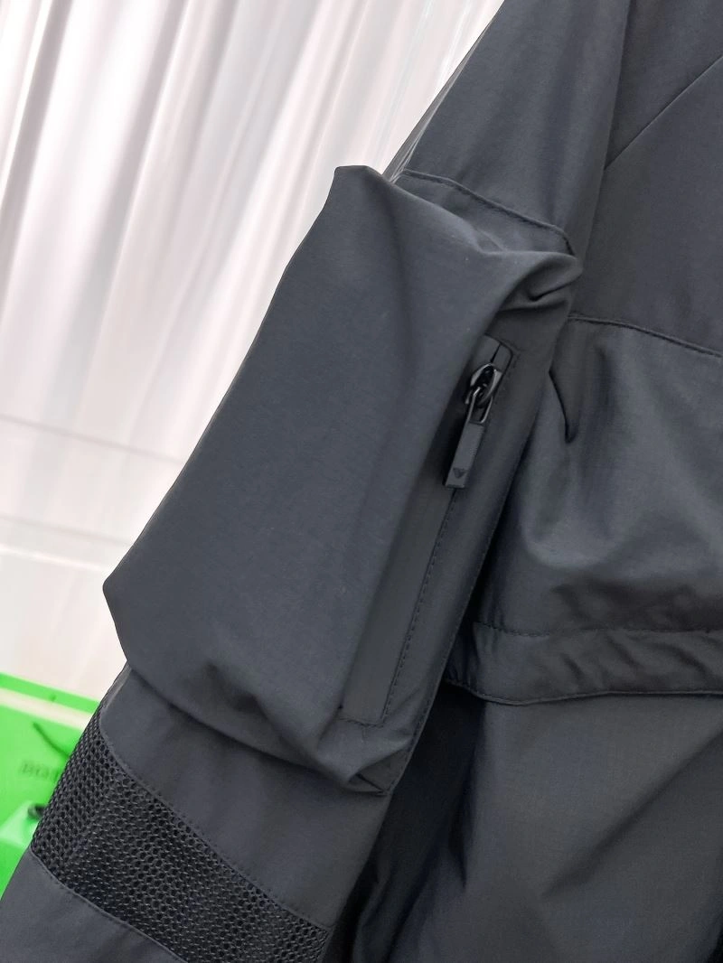 Top mirror Armani Outwear