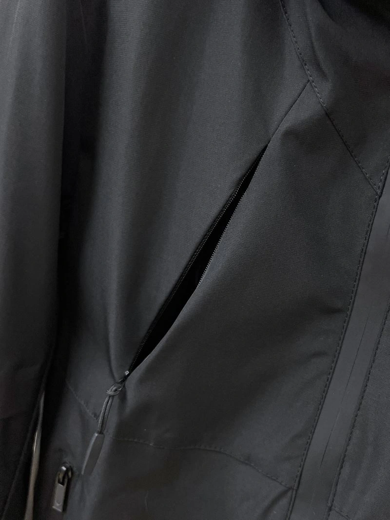 Top match Armani Outwear