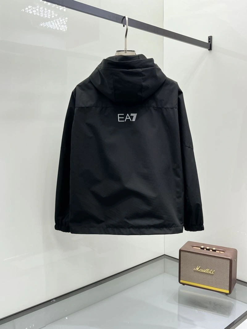Top match Armani Outwear