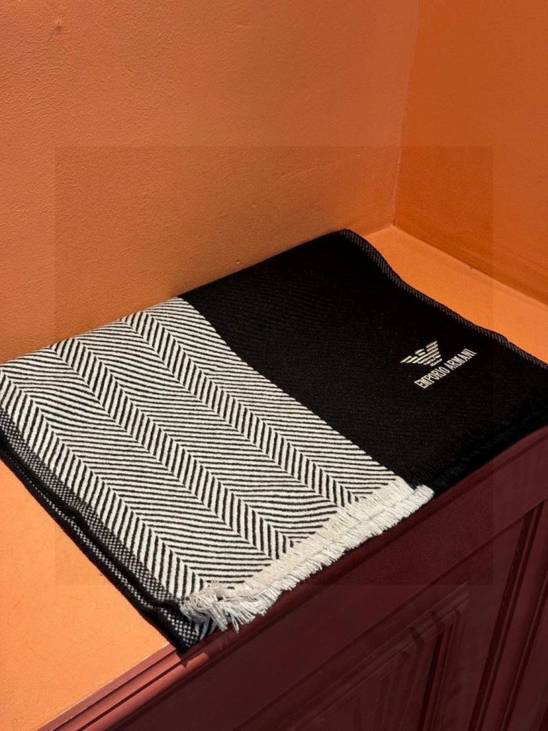 Low-cost Armani Scarf