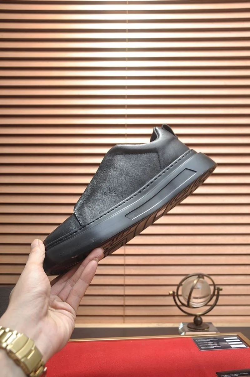 Top mirror Armani Shoes
