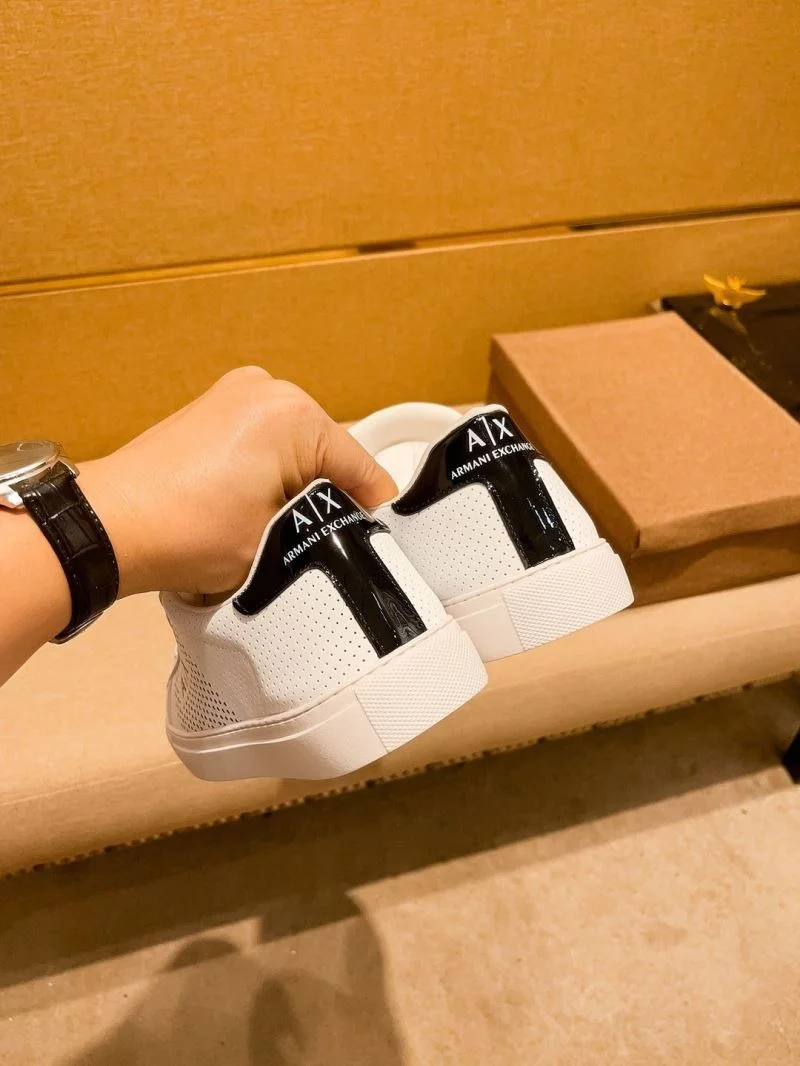 Top mirror Armani Shoes