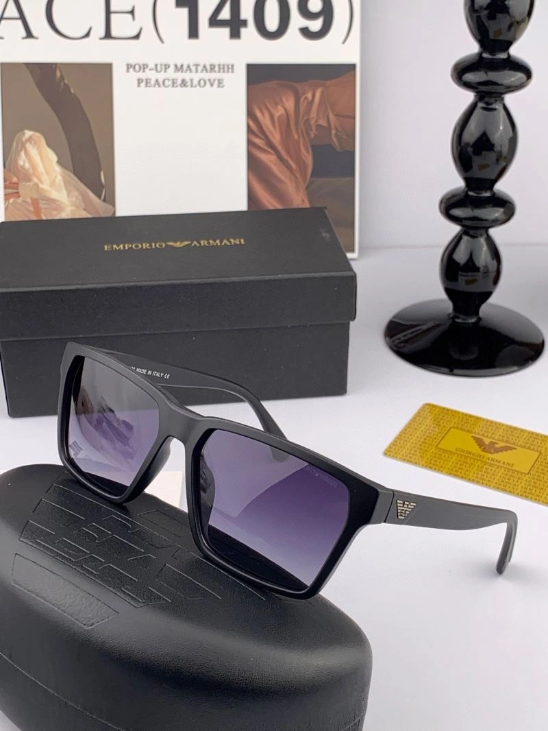 Accurate model Armani Sunglasses