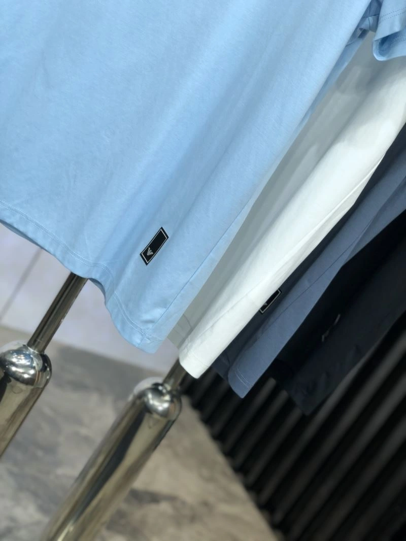 Brand-original Armani T-Shirts