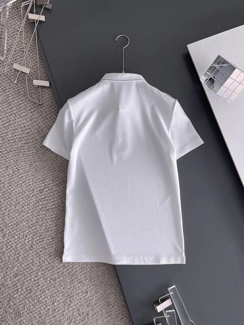 Low-cost Armani T-Shirts
