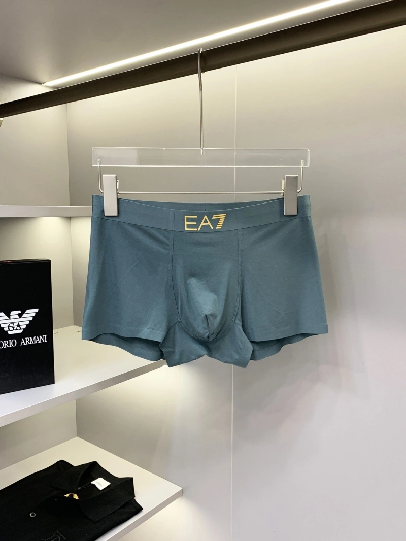 Top match Armani Underwear