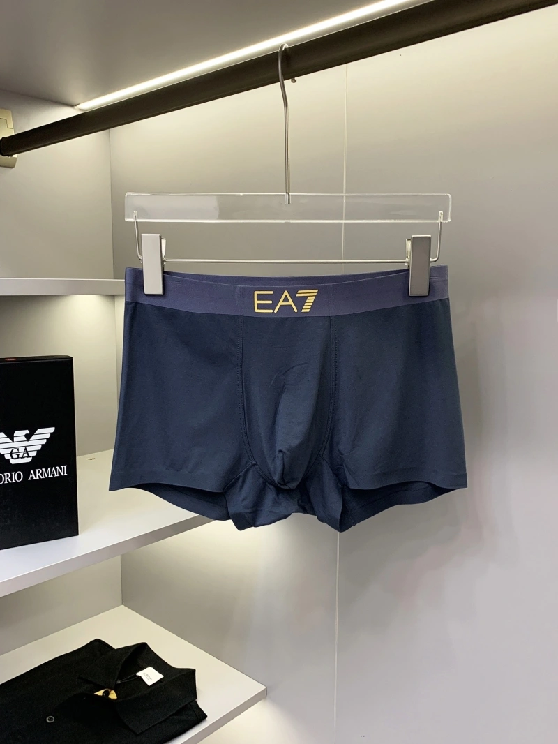Top match Armani Underwear