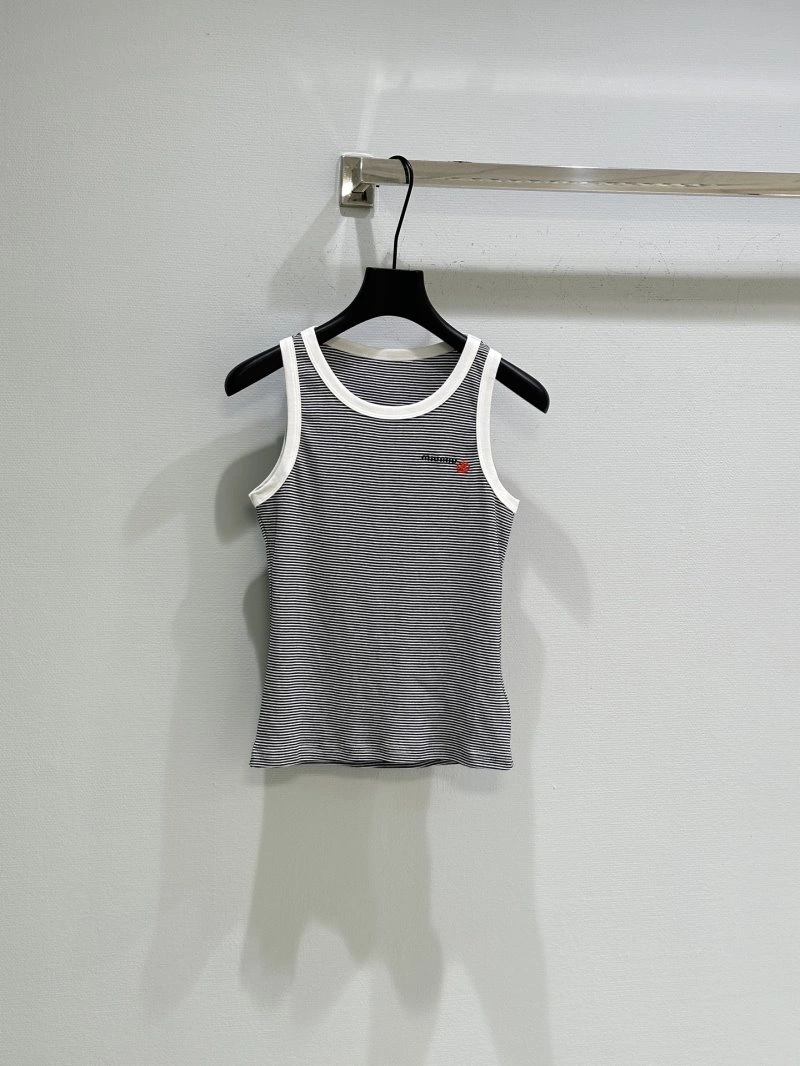 Low-cost Armani Vest