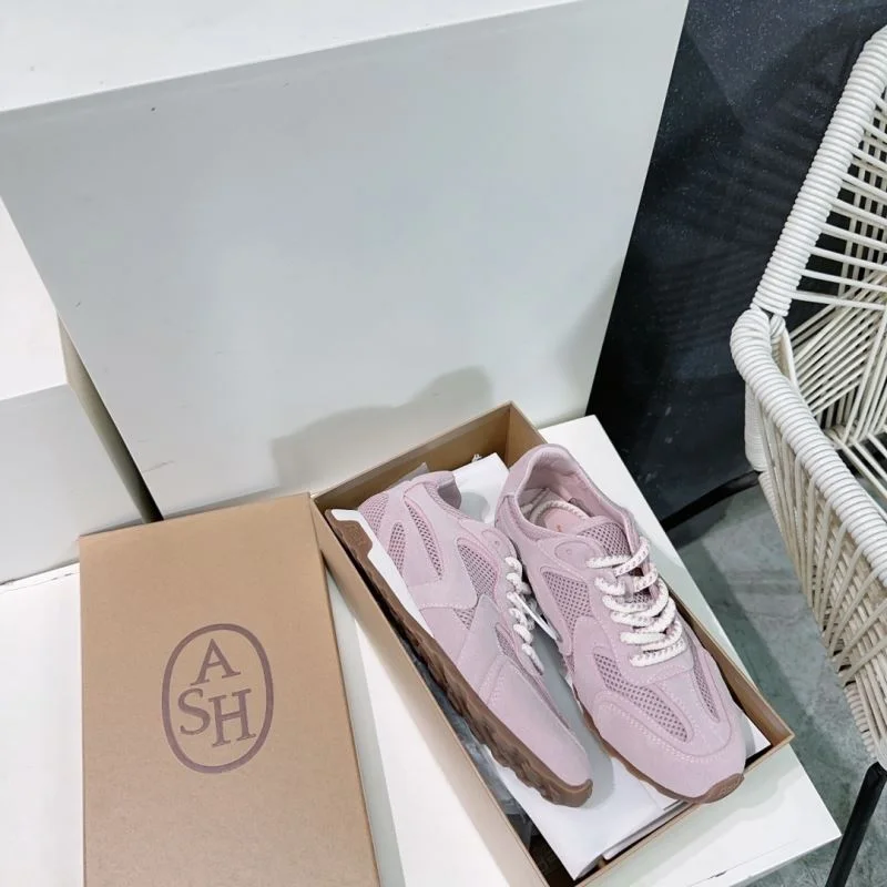 Accurate model Ash Shoes