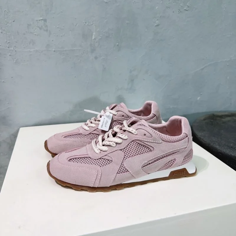 Accurate model Ash Shoes