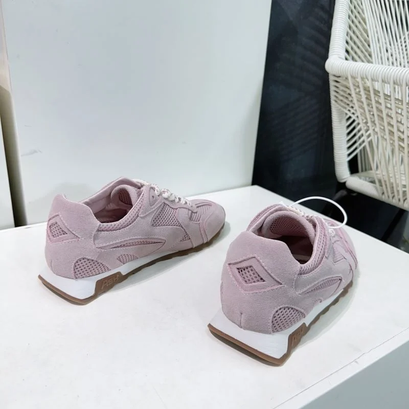 Accurate model Ash Shoes