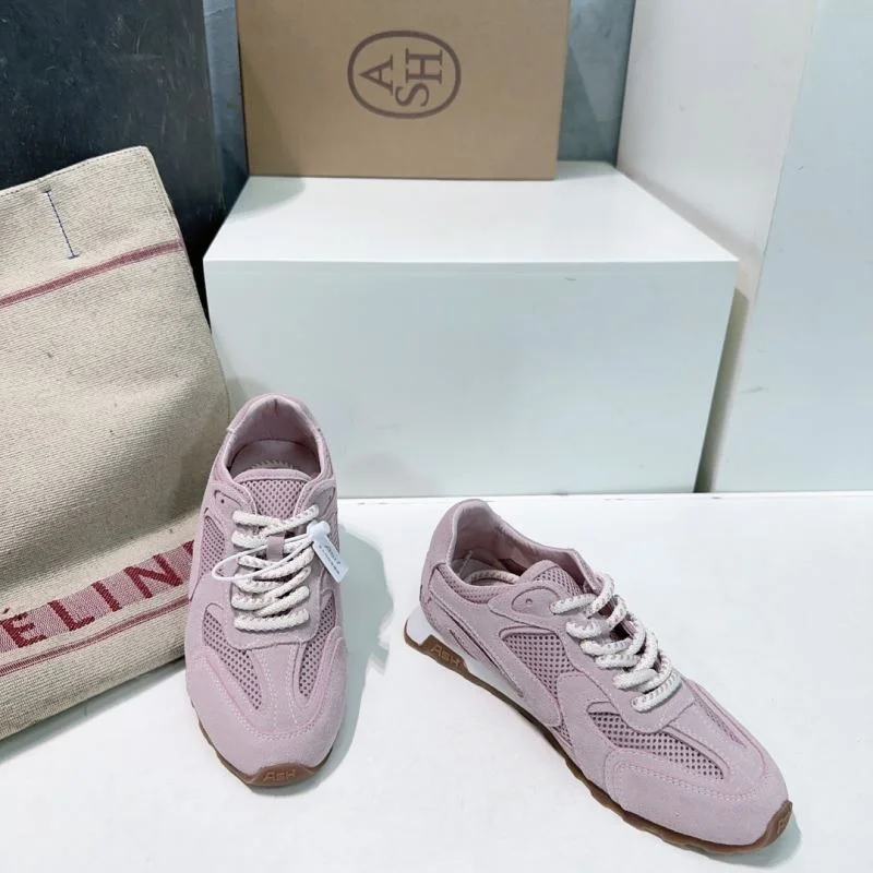 Accurate model Ash Shoes