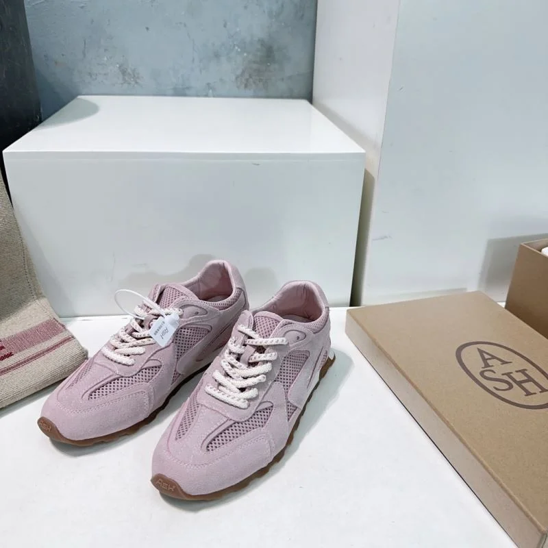 Accurate model Ash Shoes