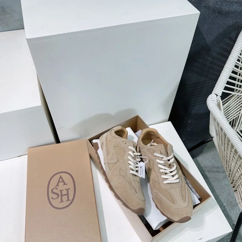 Top mirror Ash Shoes