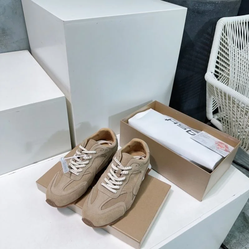 Top mirror Ash Shoes